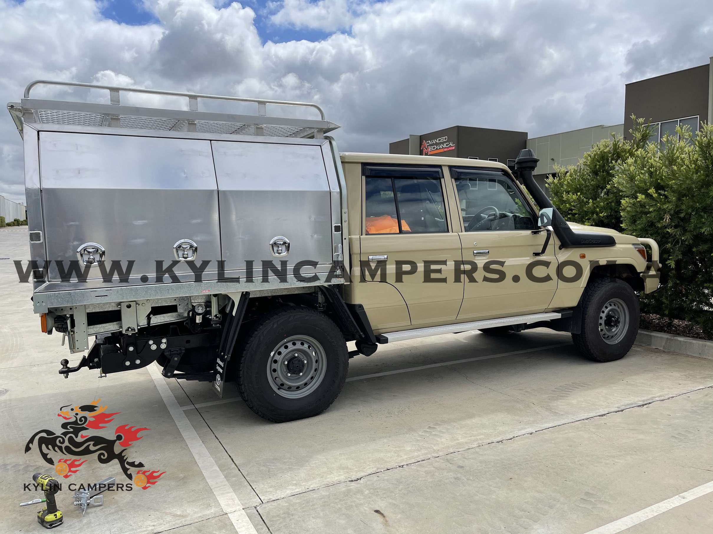 Custom Builds - Wayne's custom dual cab 79 canopy - Kylin CampersKylin ...