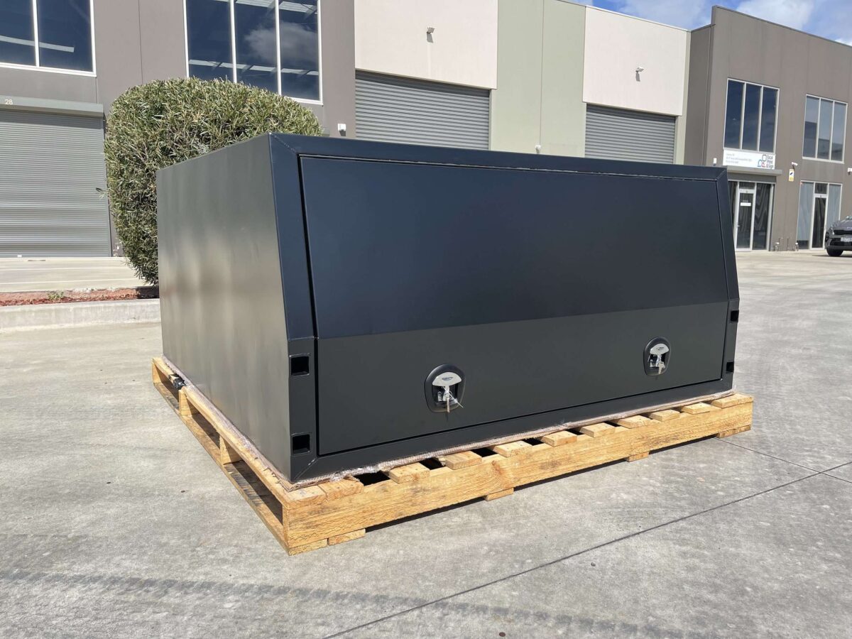 1800mm Long Dual Cab Black Alloy Jack Off Canopy (2 doors)Kylin Campers