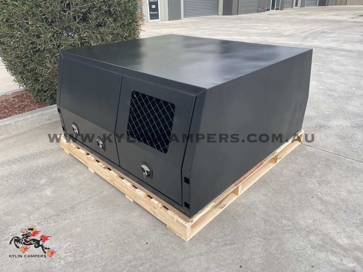 1800L Dual Cab Jack Off Black Alloy Jack off Canopy with 1 dog box ...