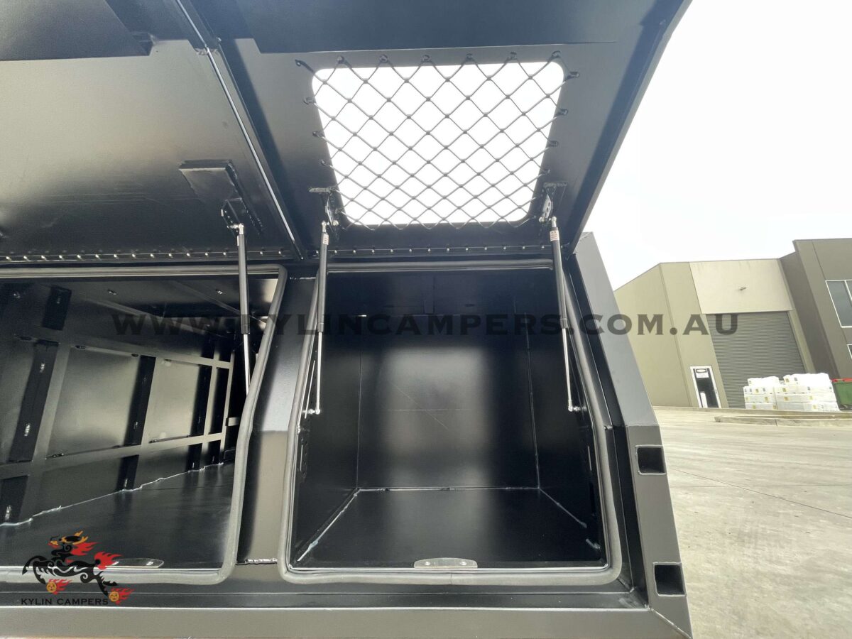 1800L Dual Cab Jack Off Black Alloy Jack off Canopy with 1 dog box ...